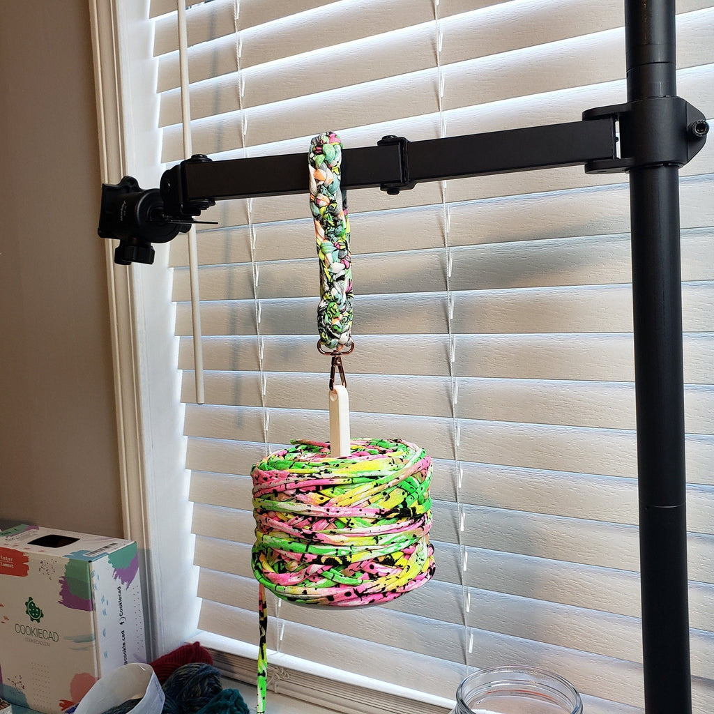 💐Portable Wrist Yarn Holder, Travel Wrist Hanging Yarn Dispenser, Gift ...