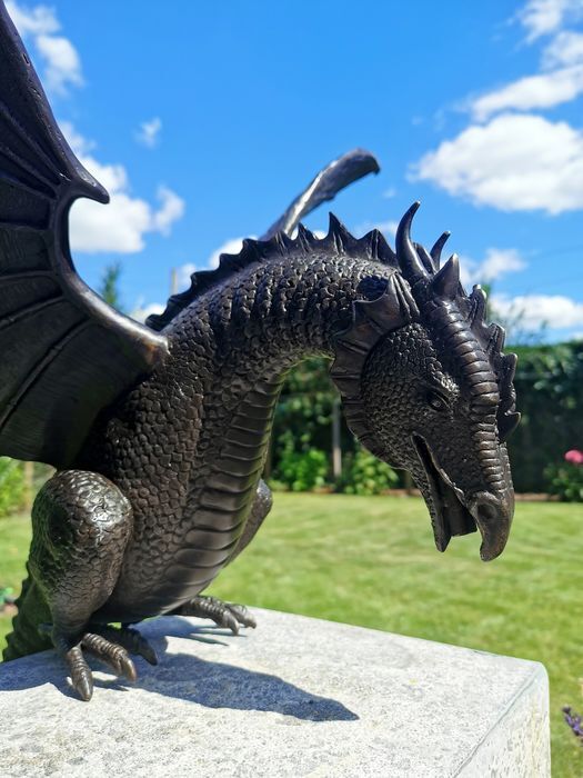 Precision Casting Fire-breathing Dragon Sculpture Waterscape – lionclay